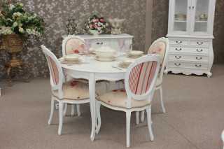 French Provincial Dining Table Set, 4 chairs & 1 Table Distresssed White