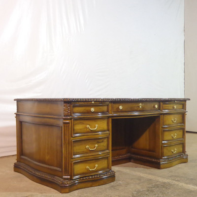 TRADITIONAL CLASSIC EXECUTIVE DESK - French Country Furniture USA