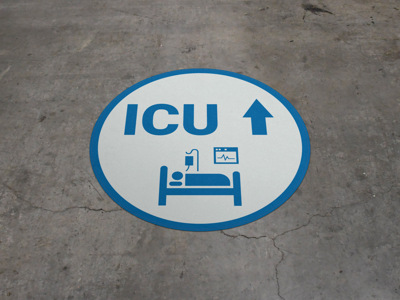 ICU Straight Ahead Arrow with Icon Circular - Floor Sign | Creative ...