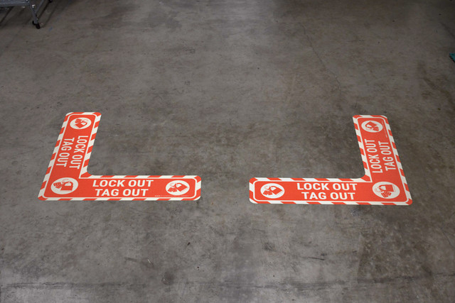 Lock Out Tag Out - Floor Sign Corner