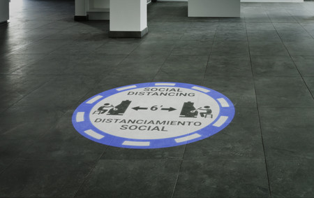 Social Distancing Bilingual Spanish Casino Blue - SignCast™ S200 ...
