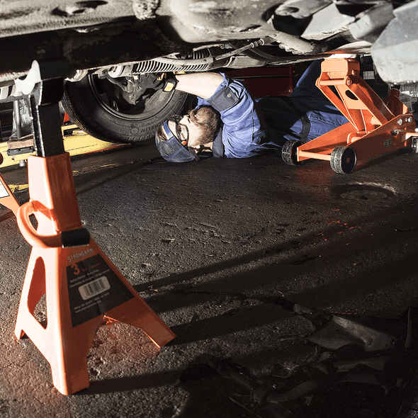 STRONGARM 2-1/2 Ton Service Jack - SafetyWear.ca