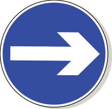 Reflective arrow traffic sign
