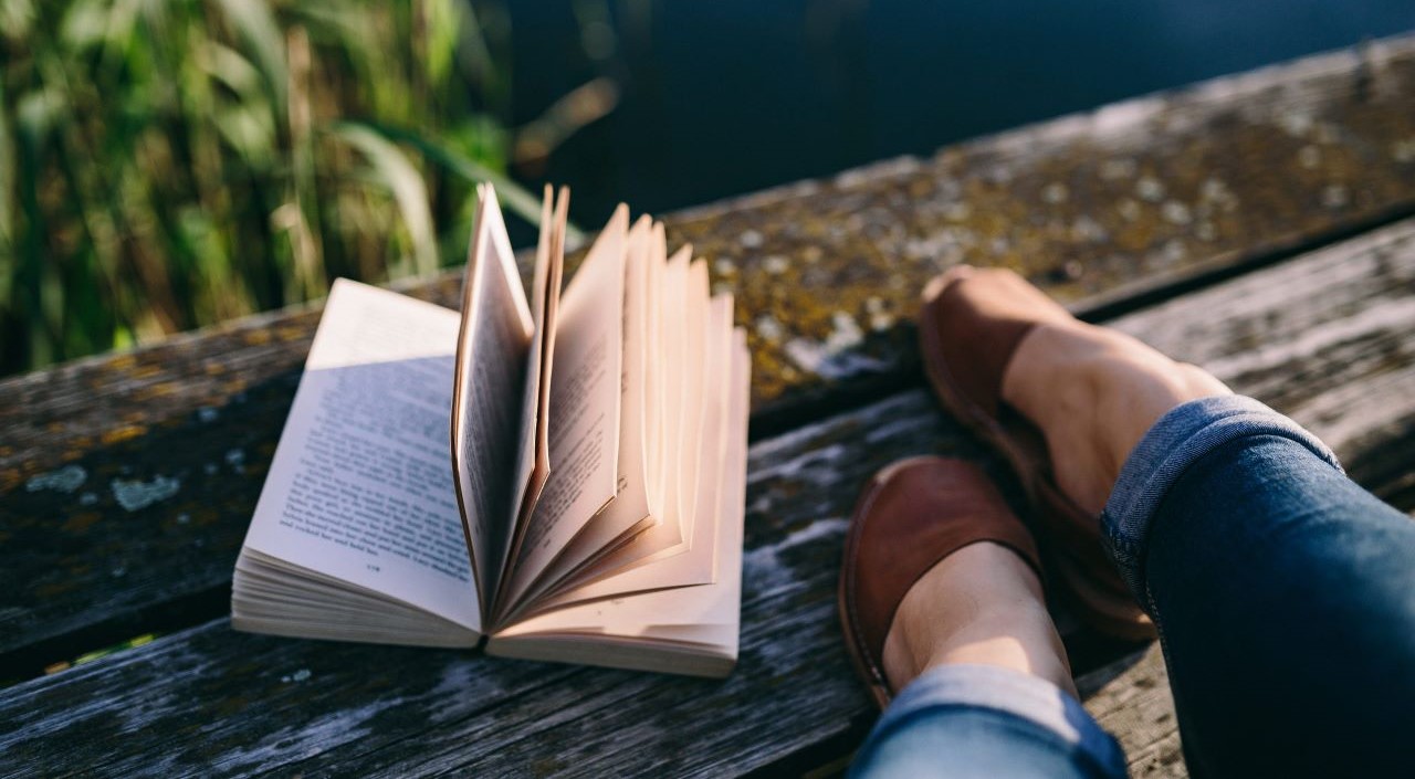 Reclaiming the Joy of Reading: Creating Space in Your Life for Books ...