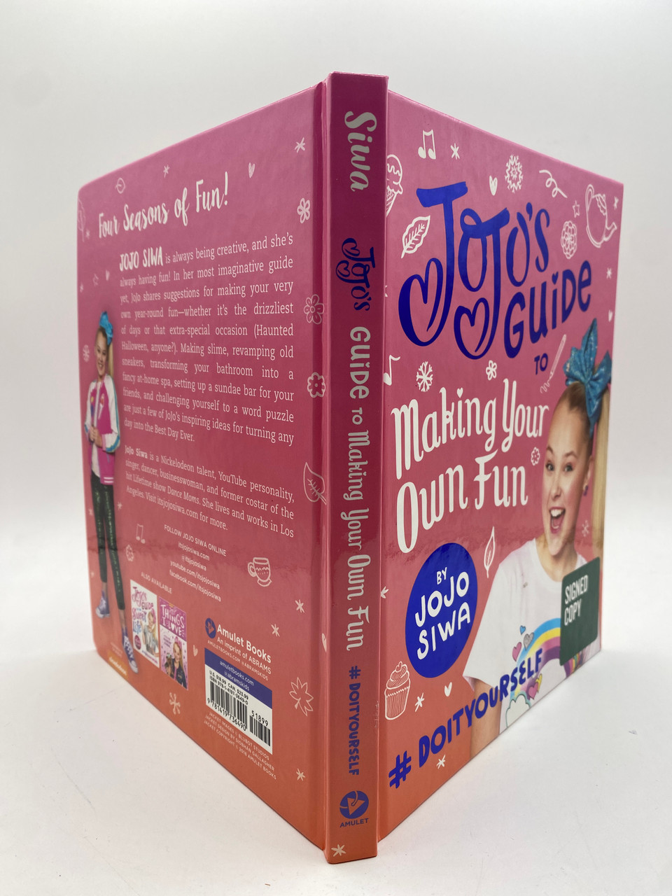 JoJo’s Guide to Making Your Own Fun - JoJo Siwa (Signed Book)