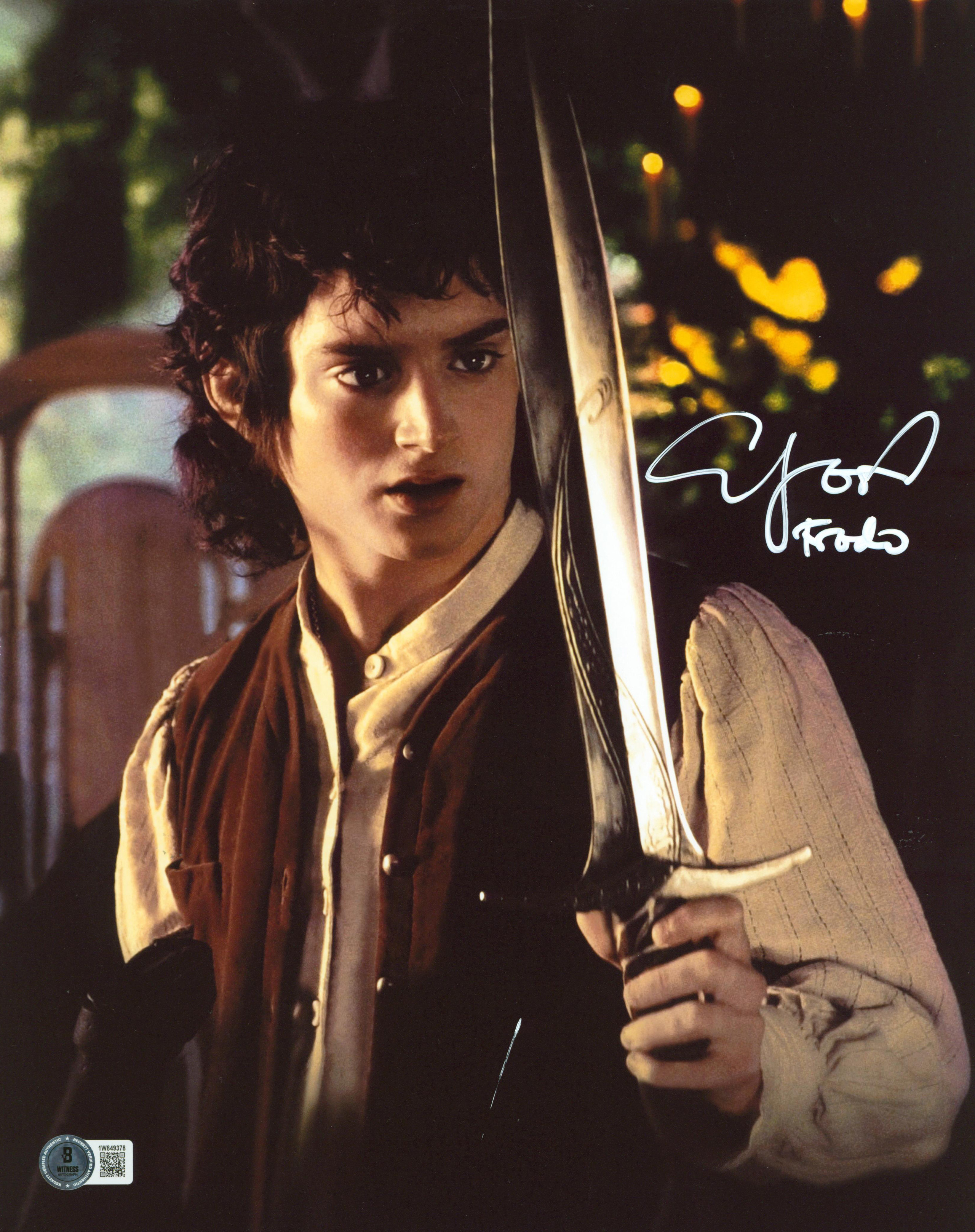 Elijah Wood Lord of the Rings "Frodo" Signed 11x14 Sword Photo BAS ...