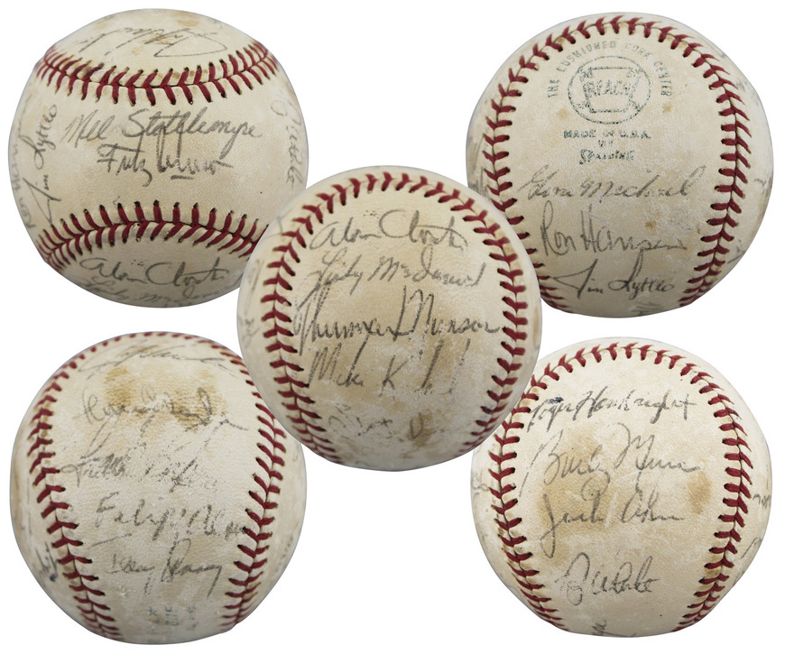 1971 Yankees (19) Munson, Stottlemyre, Alou Signed Oal Baseball PSA/DNA ...