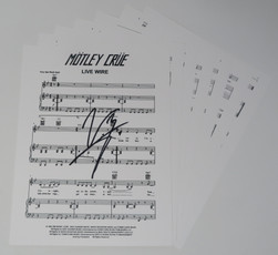 Live Wire - Motley Crue (Signed Book)