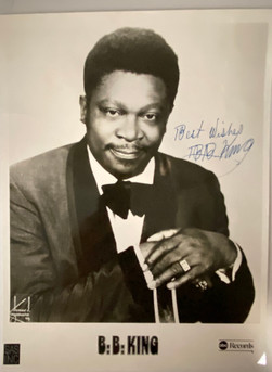 B.B King Photo - B.B King (Signed 8x10 Photo)