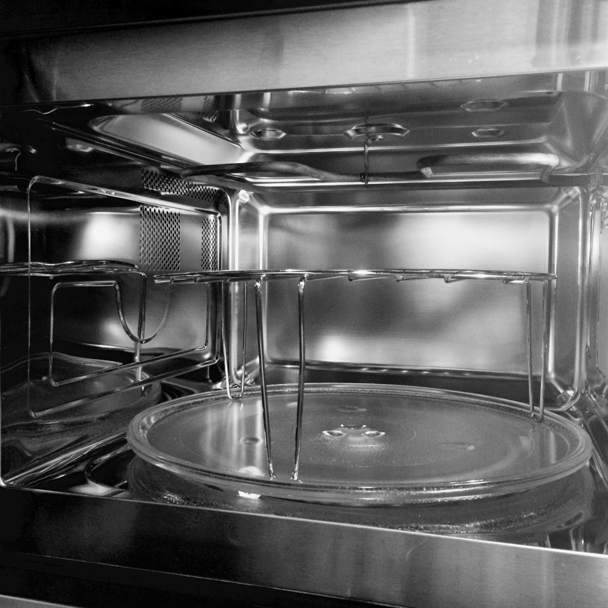 Kleenmaid Multi Stage Built-in Microwave Grill Oven 28L in Black