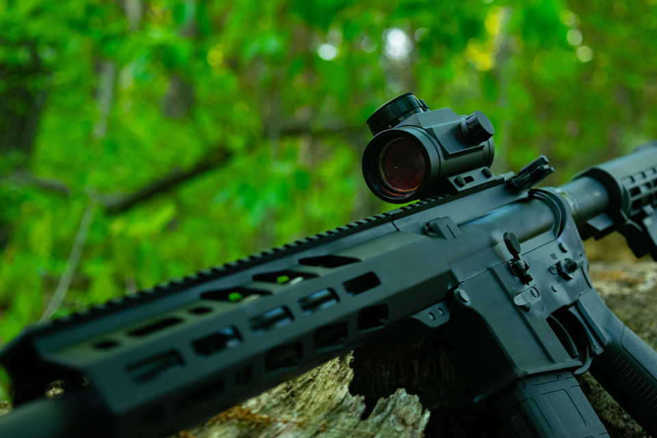 Gun Optic Types: From Red Dot Sights to Telescopic Magnification ...