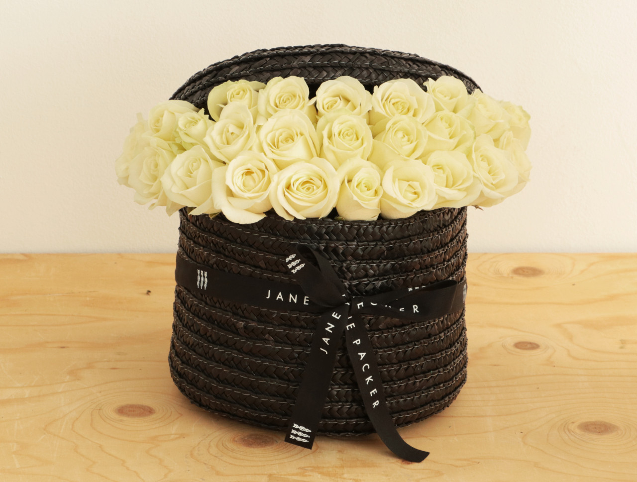 Original Jane Packer Black Hatbox Hat Box White Roses