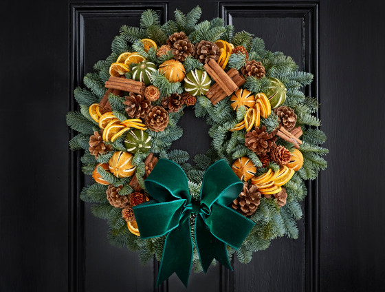 A Christmas Tale Fresh Wreath - Jane Packer