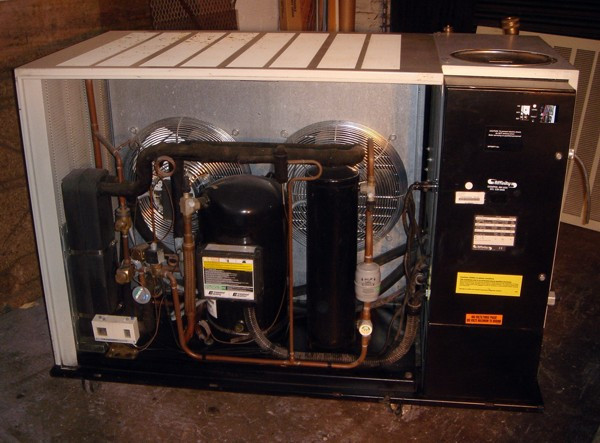 Affinity / Lydall 30kW Air-Cooled Recirculating Chiller, model FAA-120L ...