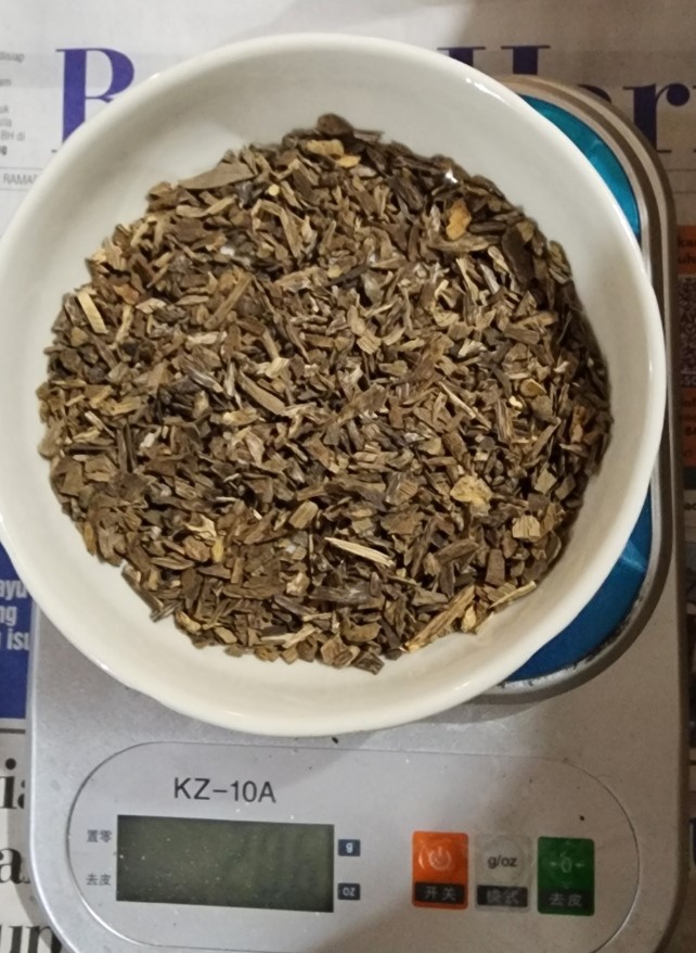 QT Burmese Agarwood small chips Grade A 10grams - www.qt-store.com