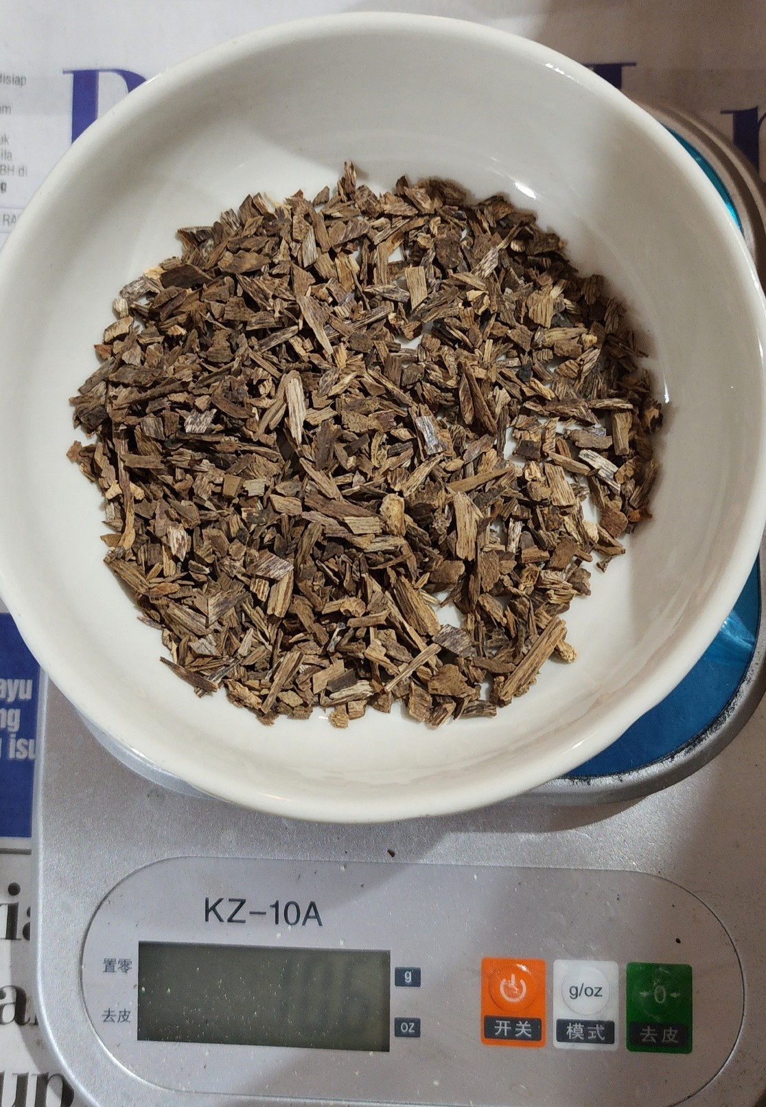 QT Burmese Agarwood small chips Grade A 10grams - www.qt-store.com