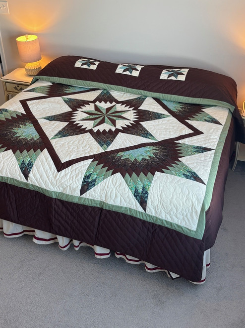 Compass Star in Star Patchwork Amish Quilt 108x117
