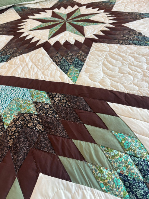 Compass Star in Star Patchwork Amish Quilt 108x117