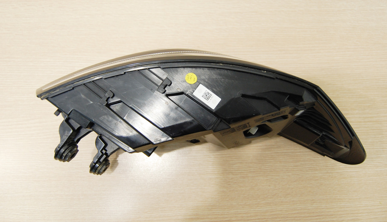 ORIGINAL VOLKSWAGEN ID4 ID5 2021 ON LED RIGHT REAR TAIL LIGHT ...