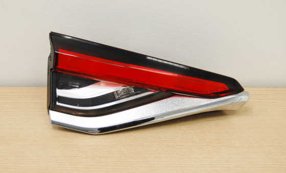 GENUINE TOYOTA COROLLA LIMOUSINE 19-22 LHD TAILLIGHT LEFT 81590-02C40