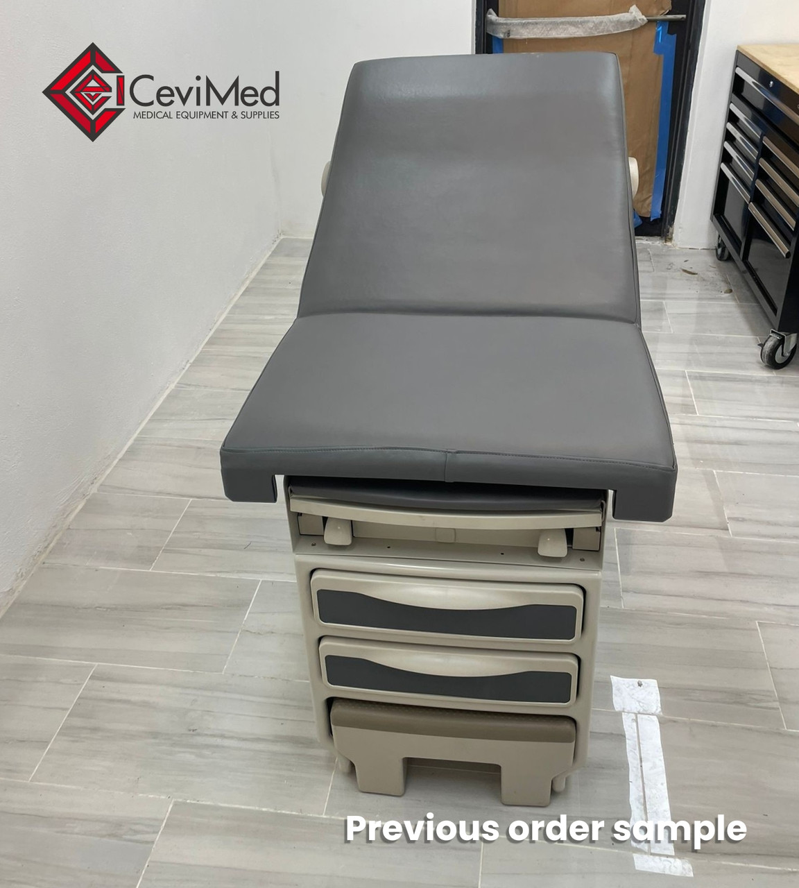 Ritter 204 Manual Refurbished Examination Table by Midmark | Cevi Med