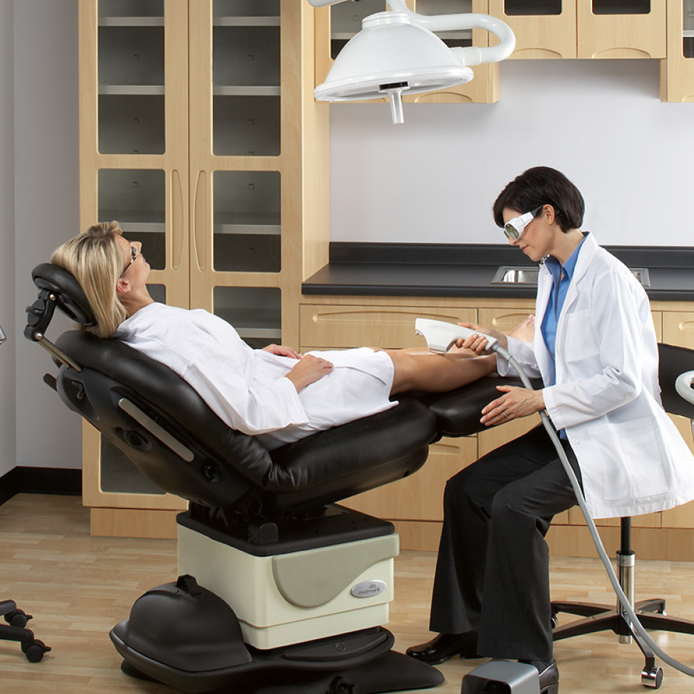 Midmark 641 Procedure Chair | Refurbished Medical Chairs | Cevi Med