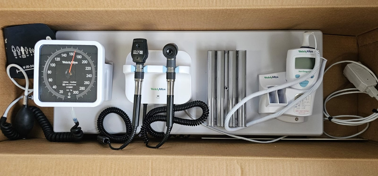 Welch Allyn 777 Wall Diagnostic System With Temperature
