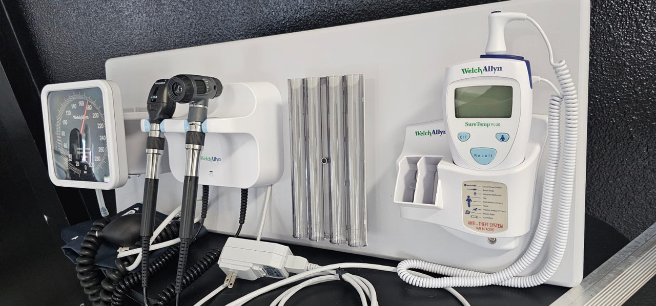 Welch Allyn 777 Wall Diagnostic System With Temperature