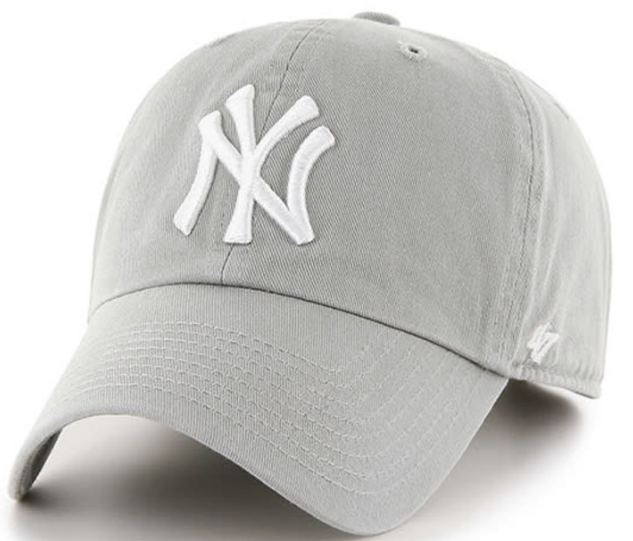 NY Yankees Clean Up Adjustable Cap - Khaki Dad Hat