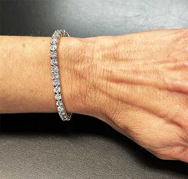 D for diamond bracelet store