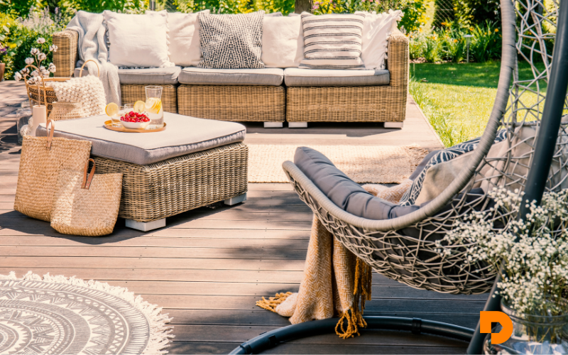 How to Choose the Perfect Outdoor Rug for Your Patio - Decorsify