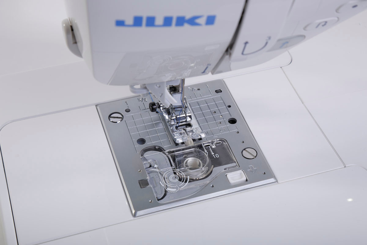 JUKI DX-2000QVP Computerized Sewing Machine