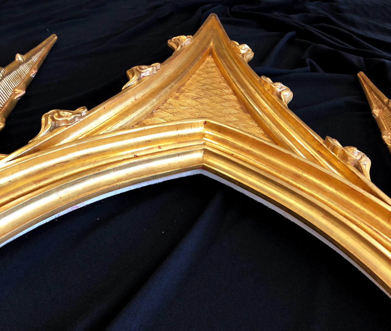 Gold Cathedral Arched Picture Frame