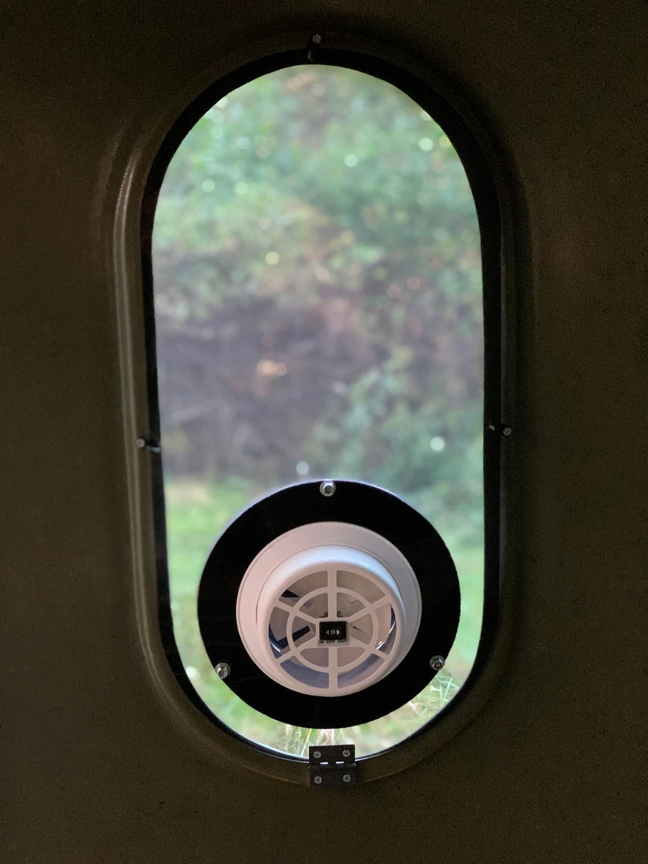 Plexiglass Window with Fan for Maverick® Blinds