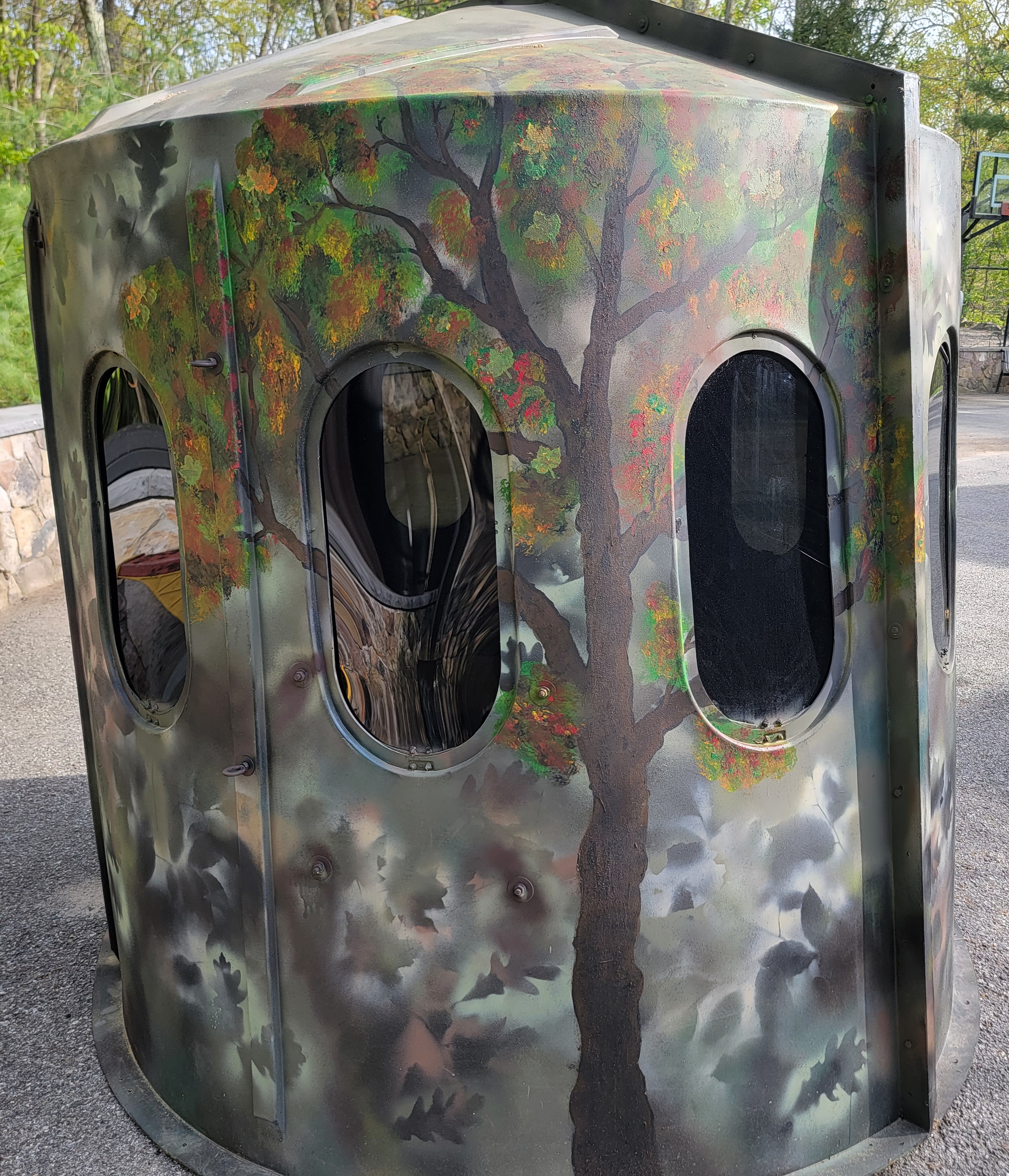 A Year in the Making: Exploring Lew's Ultimate Hunting Blind - Maverick ...