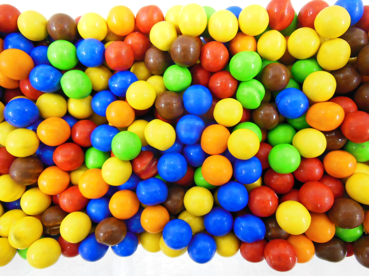 Sixlets Classic Assorted Colors Chocolate 1LB (453g)SweetWorks by Oak Leaf
