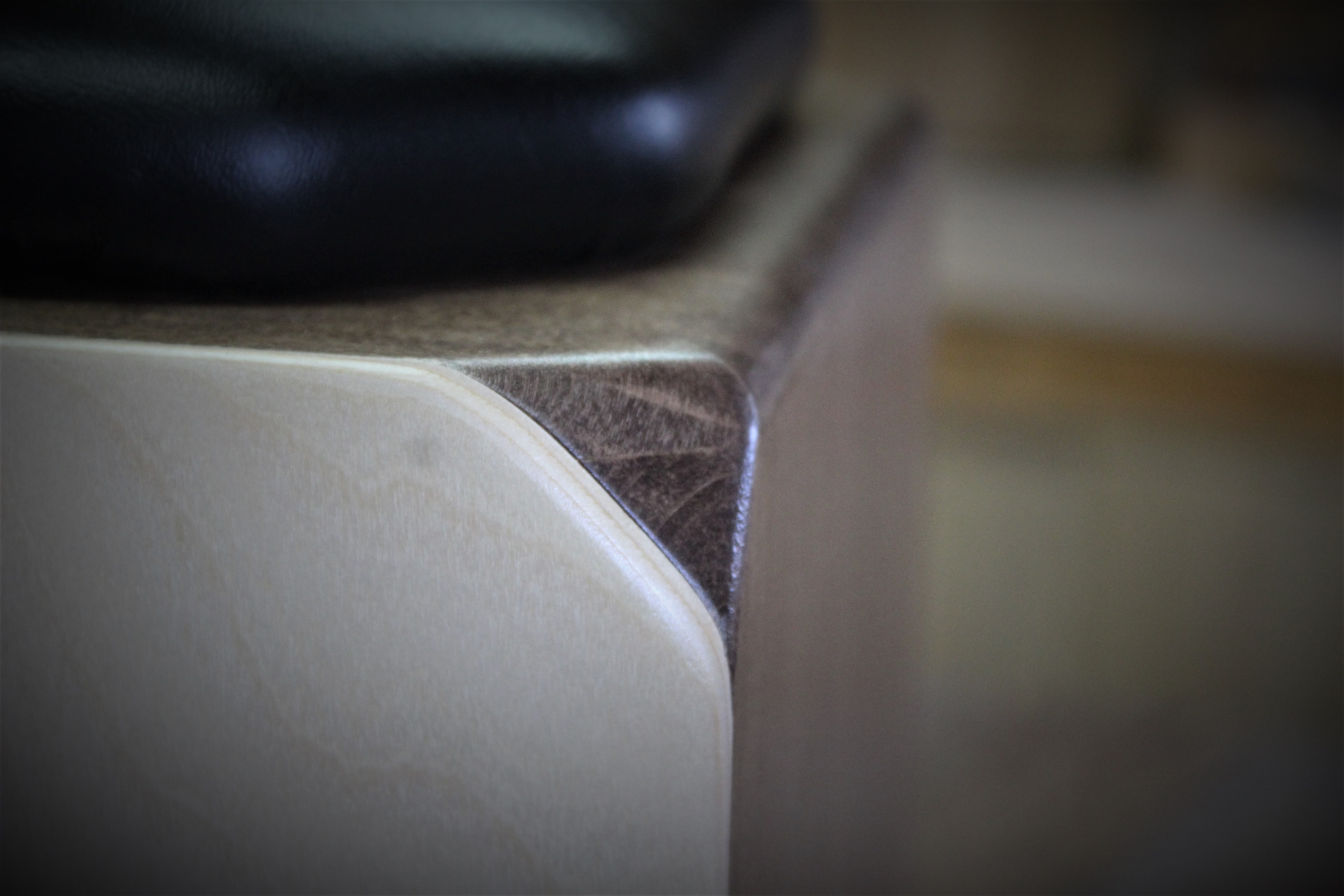What Are The Characteristics of A Mahogany Cajon - Kopf Percussion®