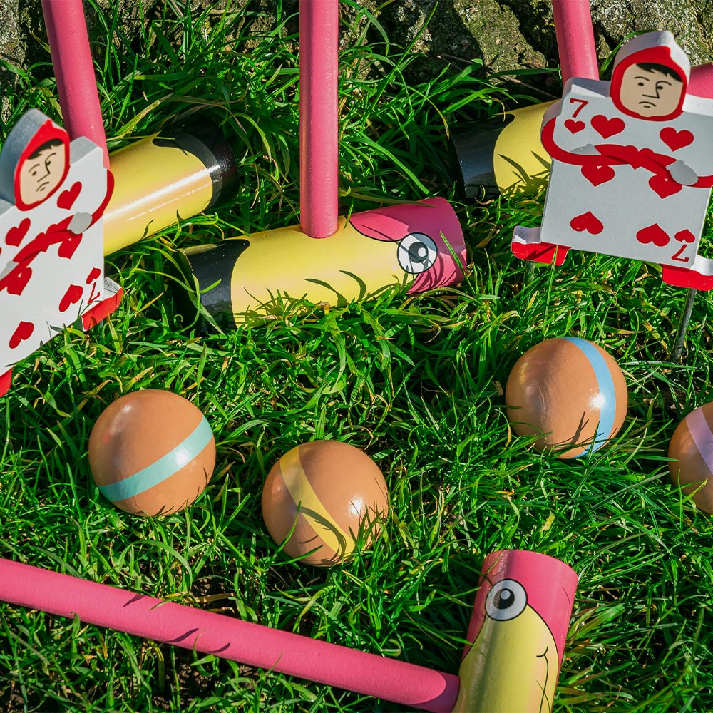 Alice in Wonderland Queen of Hearts Flamingo Croquet Set
