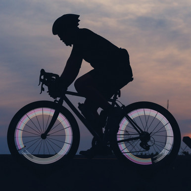 RED5 LED Bike Wheel Dust Cap Lights | Menkind
