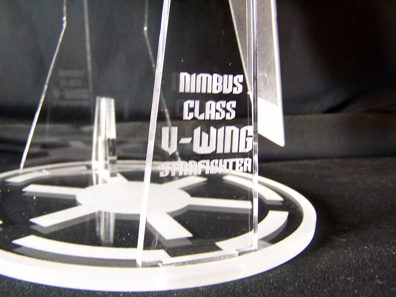 Hasbro V-wing stand - Display Stands Direct