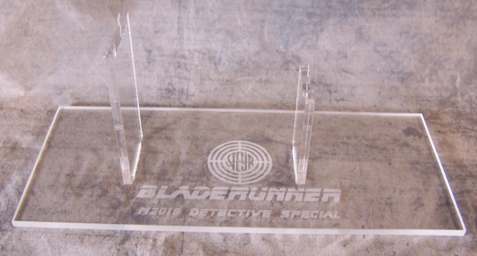 Display Stand Blade Runner blaster prop replica