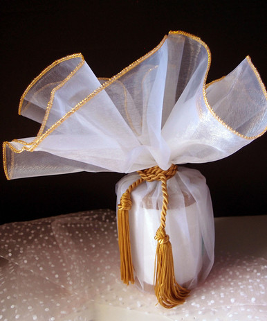 White/Gold Edge Wrapper w/Tassel 28" dia. - Packaging Decor