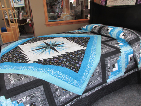 Mariners Star Log Cabin Quilt - 101" x 115" - Helping Hands Quilt Shop