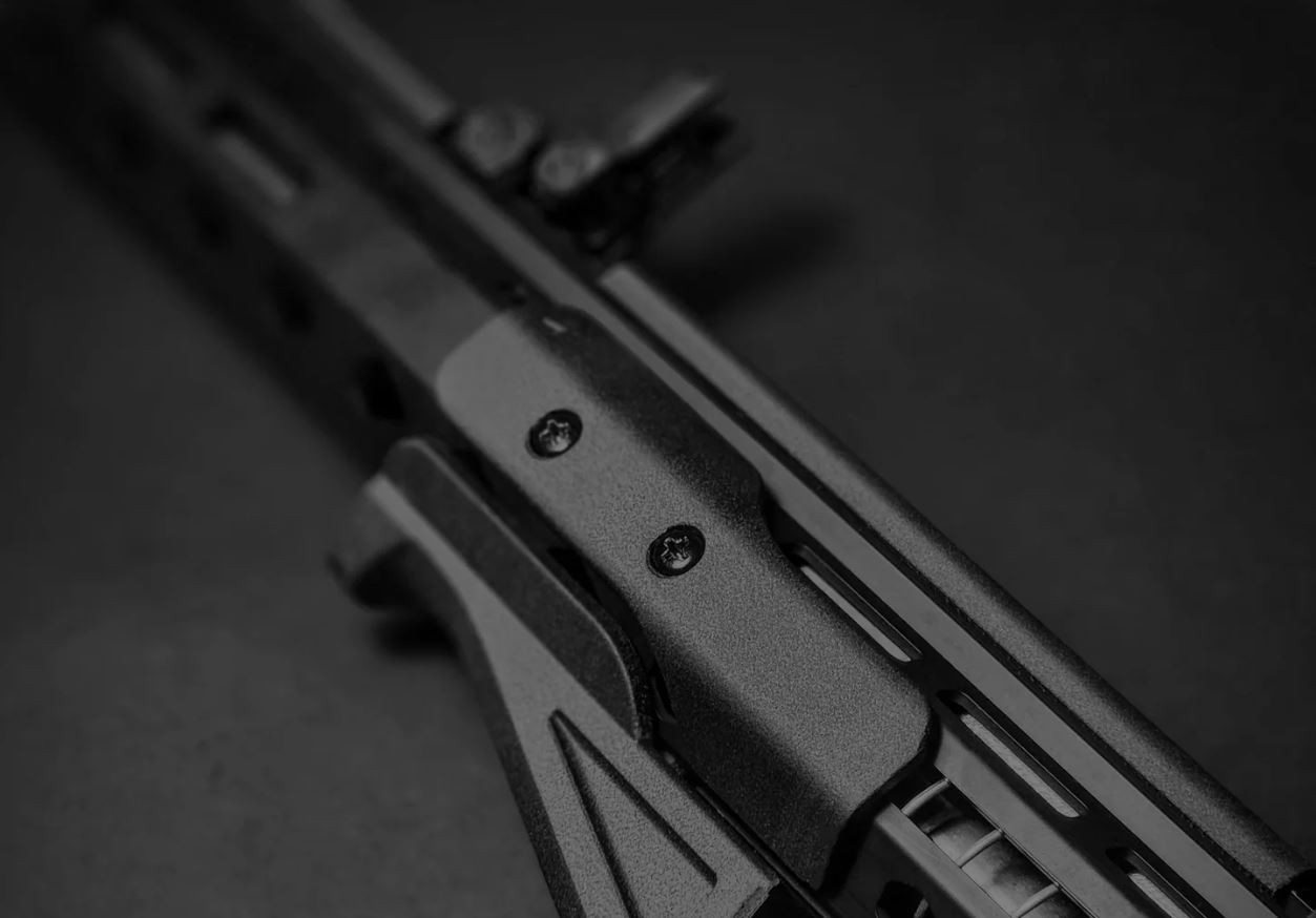 FOX OPERATOR ARTEMIS FOREND WITH ANGLED GRIP | THE OUTPOST ARMS & MUNITIONS