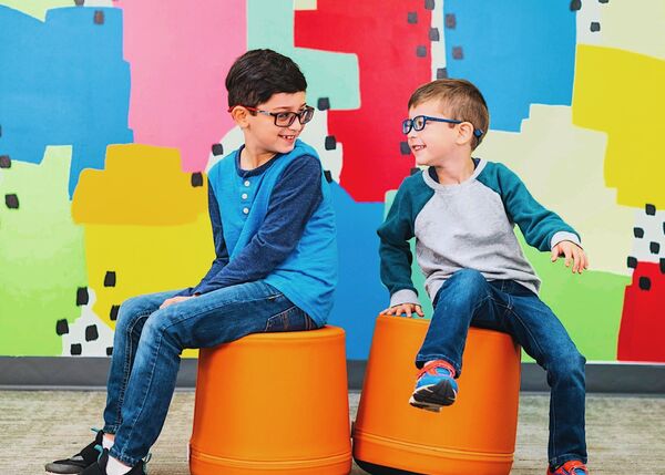 Queue Series ROK Ottoman - Fomcore F005-ROK