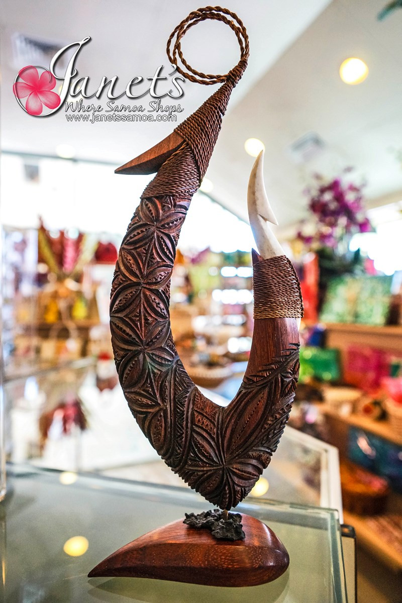 Master Hook Standing Carving BRS23 - Janet's