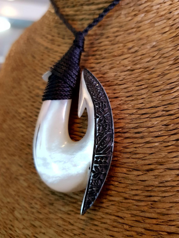 Pearl Shell Hook Pendant BRPS393 - Janet's