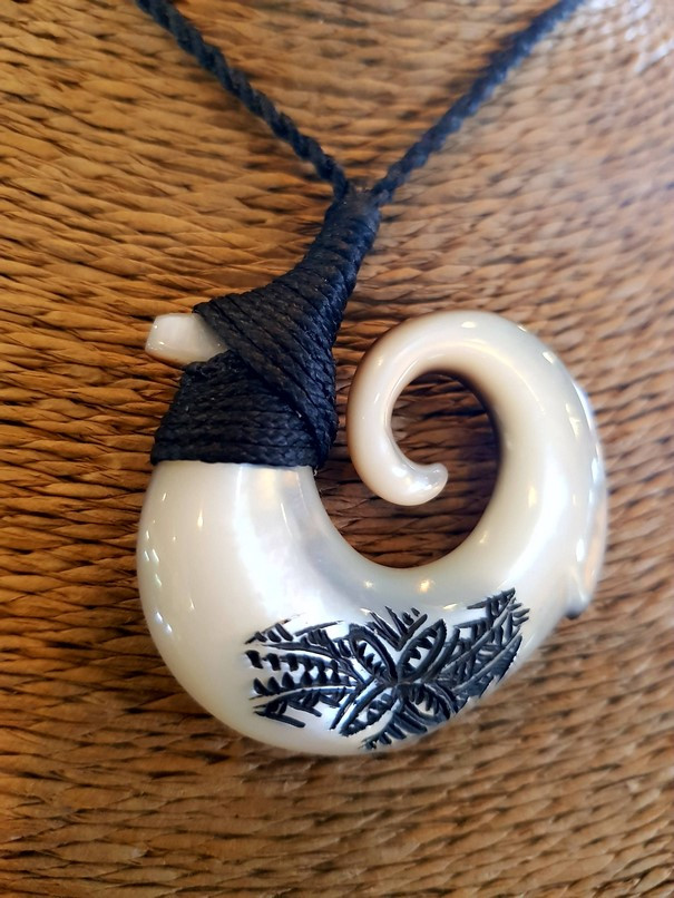 Pearl Shell Fish Hook Pendant BRPS395 - Janet's