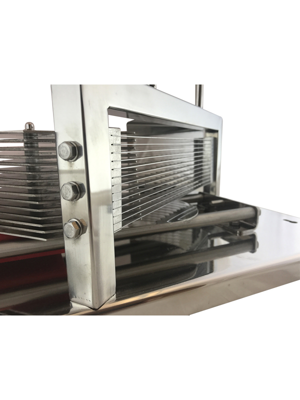 Spinning Grillers Tomato Slicer Extra Large - Slice with ease!