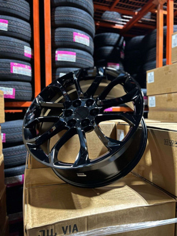 Replica 84 Wheels Rims 22x9 6x139.7 Gloss Black 31mm | REP08422961397+31D-A